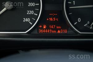 Black BMW 118 2004 in Jelgava, with an engine capacity of 2.00 L and mileage of 362 thousand km for 3190 €, photo 21 on AUTOMOTO.COM.LV