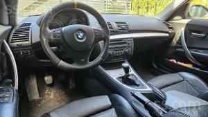 Melns BMW 118 2004 Rīga, ar dzinēja tilpumu 2.00 L un nobraukumu 300 tūkst. km par 3400 €, foto 4 vietnē AUTOMOTO.COM.LV