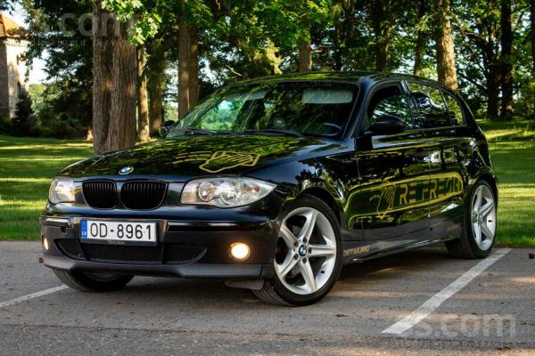 Black BMW 118 2004 in Jelgava, with an engine capacity of 2.00 L and mileage of 360 thousand km for 3290 €, photo 3 on AUTOMOTO.COM.LV