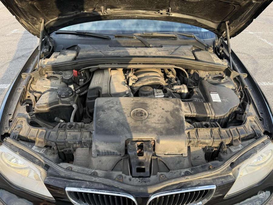 Melns BMW 118 2004 Viļņa, ar dzinēja tilpumu 2.00 L un nobraukumu 235 tūkst. km par 2700 €, foto 11 vietnē AUTOMOTO.COM.LV
