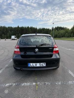 Melns BMW 118 2004 Viļņa, ar dzinēja tilpumu 2.00 L un nobraukumu 235 tūkst. km par 2700 €, foto 15 vietnē AUTOMOTO.COM.LV