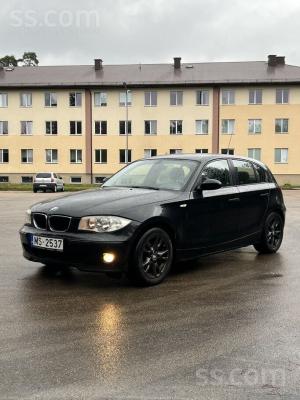Черный БМВ 118 2004 в Рига, объемом двигателя 2.00 л и пробегом 410 тыс. км за 1950 €, фото  на AUTOMOTO.COM.LV
