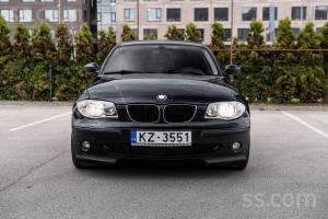 Black BMW 118 2005 in Riga, with an engine capacity of 2.00 L and mileage of 358 thousand km for 2150 €, photo 2 on AUTOMOTO.COM.LV