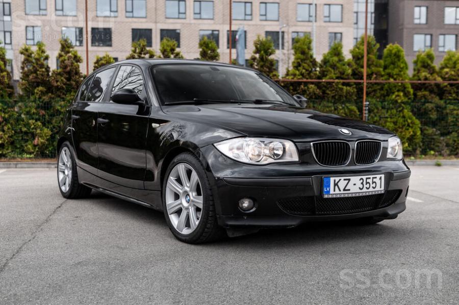 Black BMW 118 2005 in Riga, with an engine capacity of 2.00 L and mileage of 358 thousand km for 2150 €, photo 3 on AUTOMOTO.COM.LV
