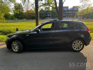 Melns BMW 118 2005 Liepāja, ar dzinēja tilpumu 2.00 L un nobraukumu 113 tūkst. km par 2250 €, foto 5 vietnē AUTOMOTO.COM.LV