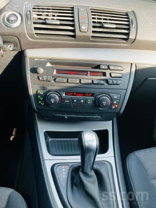Black BMW 118 2005 in Liepaja, with an engine capacity of 2.00 L and mileage of 113 thousand km for 2250 €, photo 10 on AUTOMOTO.COM.LV