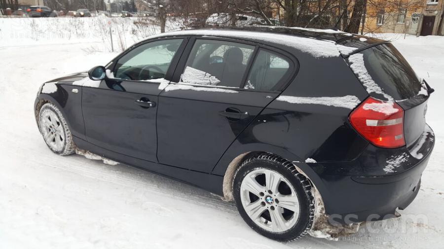 Melns BMW 118 2005 Rīga, ar dzinēja tilpumu 2.00 L un nobraukumu 208 tūkst. km par 2400 €, foto 8 vietnē AUTOMOTO.COM.LV