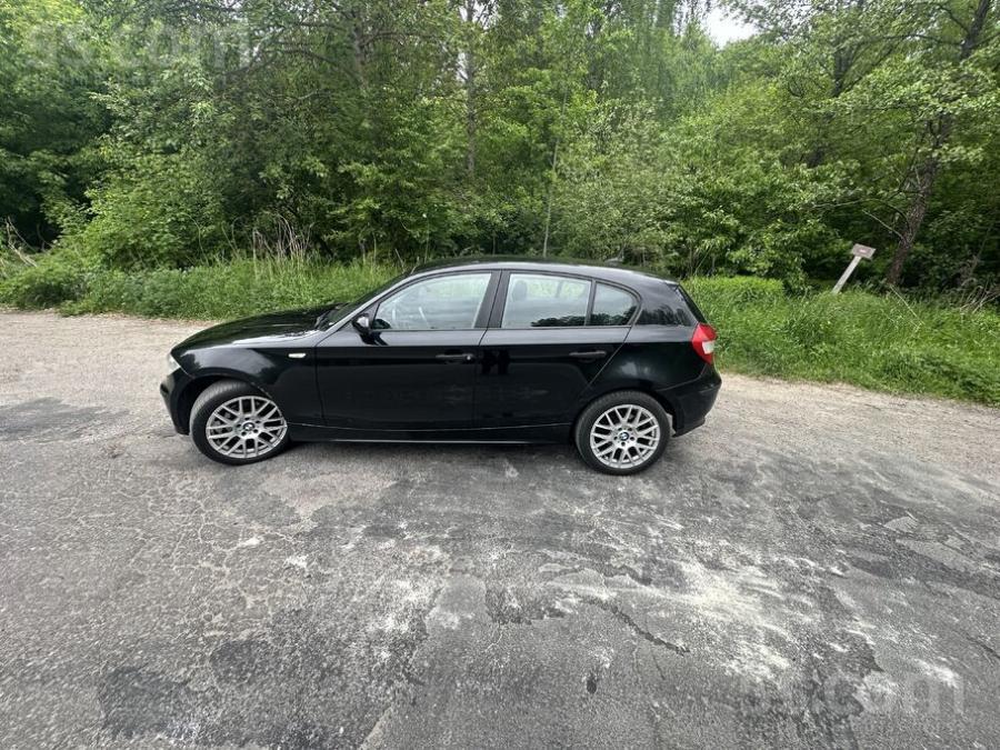 Melns BMW 118 2005 Rīga, ar dzinēja tilpumu 2.00 L un nobraukumu 366 tūkst. km par 1950 €, foto 4 vietnē AUTOMOTO.COM.LV