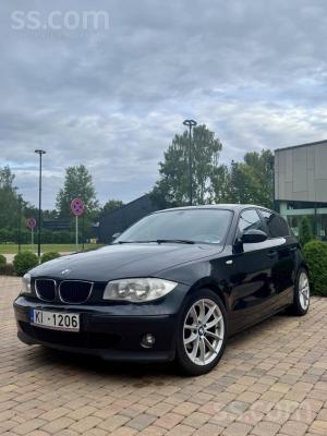 Black BMW 118 2005 in Riga, with an engine capacity of 2.00 L and mileage of 258 thousand km for 2550 €, photo 4 on AUTOMOTO.COM.LV