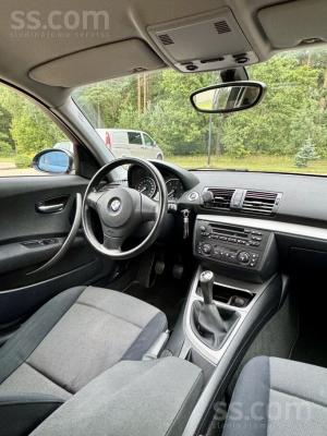 Black BMW 118 2005 in Riga, with an engine capacity of 2.00 L and mileage of 258 thousand km for 2550 €, photo 9 on AUTOMOTO.COM.LV