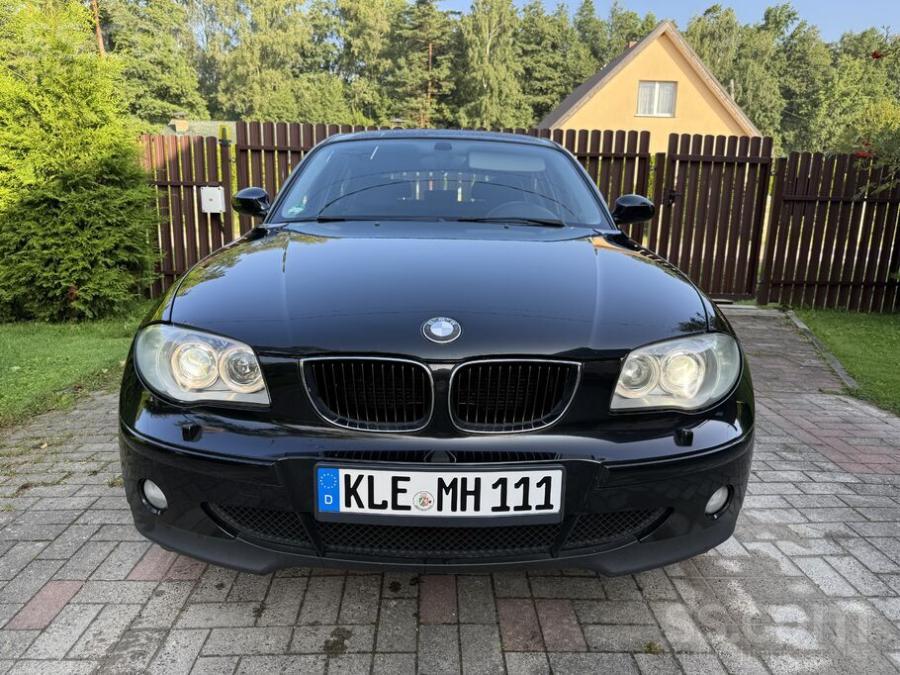 Melns BMW 118 2005 Jelgava, ar dzinēja tilpumu 2.00 L un nobraukumu 263 tūkst. km par 2950 €, foto 1 vietnē AUTOMOTO.COM.LV