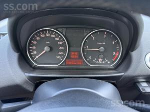 Melns BMW 118 2005 Jelgava, ar dzinēja tilpumu 2.00 L un nobraukumu 263 tūkst. km par 2950 €, foto 9 vietnē AUTOMOTO.COM.LV