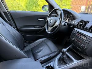 Melns BMW 118 2005 Jelgava, ar dzinēja tilpumu 2.00 L un nobraukumu 263 tūkst. km par 2950 €, foto 10 vietnē AUTOMOTO.COM.LV