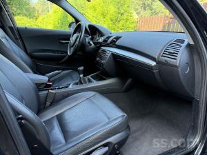 Melns BMW 118 2005 Jelgava, ar dzinēja tilpumu 2.00 L un nobraukumu 263 tūkst. km par 2950 €, foto 11 vietnē AUTOMOTO.COM.LV