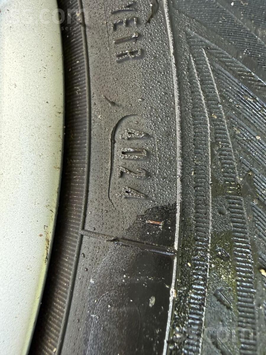 Melns BMW 118 2005 Jelgava, ar dzinēja tilpumu 2.00 L un nobraukumu 263 tūkst. km par 2950 €, foto 23 vietnē AUTOMOTO.COM.LV