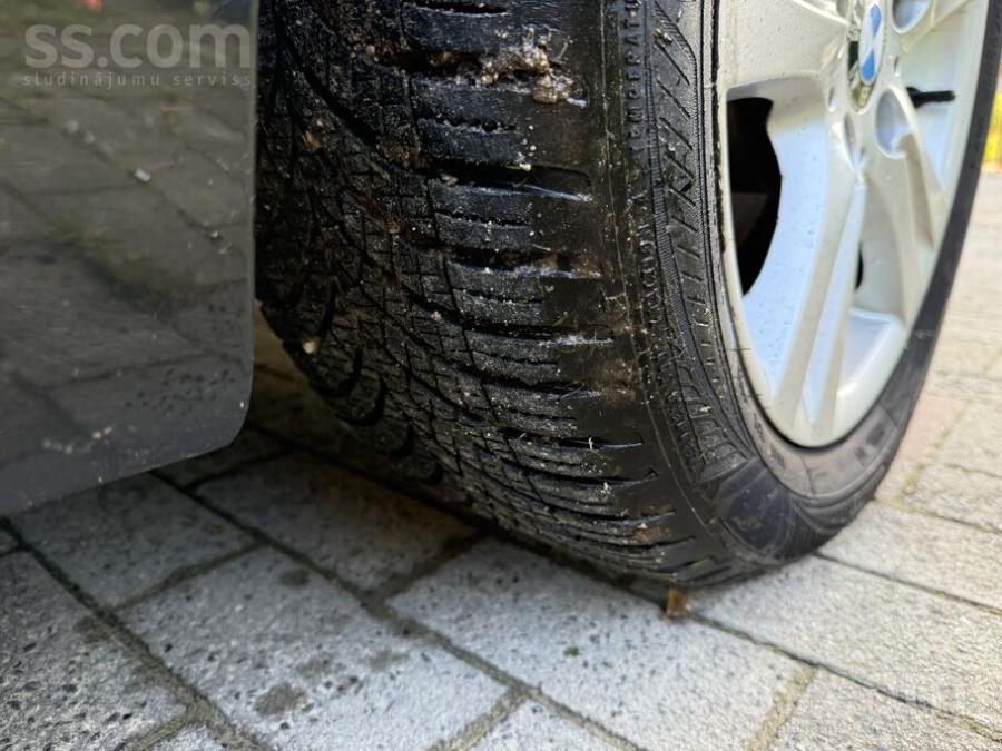 Melns BMW 118 2005 Jelgava, ar dzinēja tilpumu 2.00 L un nobraukumu 263 tūkst. km par 2950 €, foto 24 vietnē AUTOMOTO.COM.LV