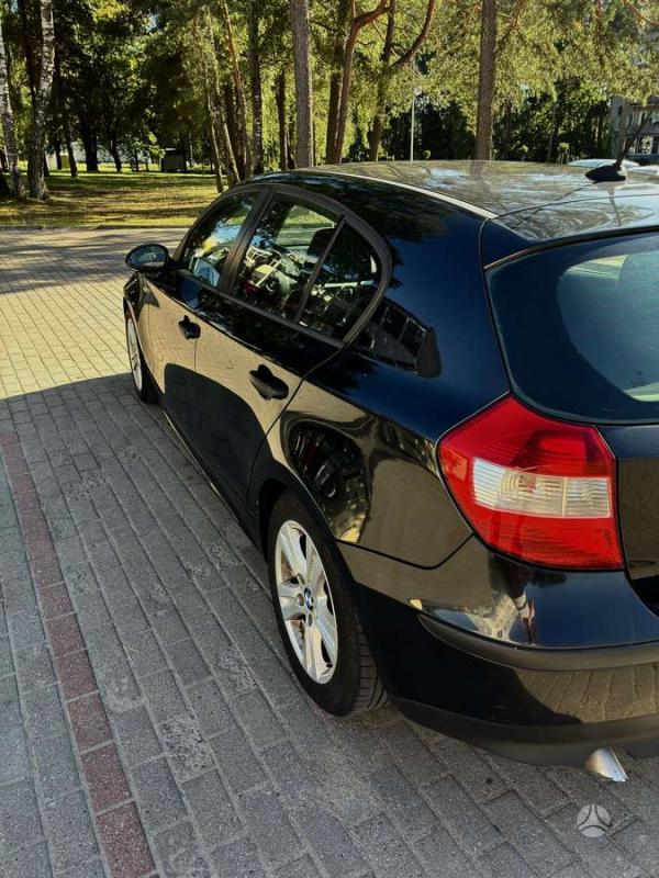 Melns BMW 118 2005 Kazlų Rūda, ar dzinēja tilpumu 2.00 L un nobraukumu 276 tūkst. km par 2000 €, foto 7 vietnē AUTOMOTO.COM.LV