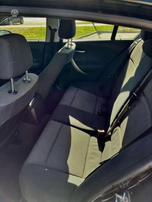 Melns BMW 118 2005 Kazlų Rūda, ar dzinēja tilpumu 2.00 L un nobraukumu 276 tūkst. km par 2000 €, foto 12 vietnē AUTOMOTO.COM.LV