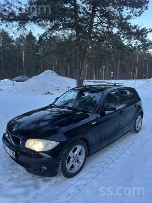 Black BMW 118 2005 in Riga, with an engine capacity of 2.00 L and mileage of 414 thousand km for 2650 €, photo 4 on AUTOMOTO.COM.LV