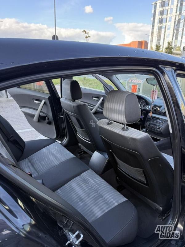 Melns BMW 118 2005 Viļņa, ar dzinēja tilpumu 2.00 L un nobraukumu 0 tūkst. km par 2200 €, foto 9 vietnē AUTOMOTO.COM.LV