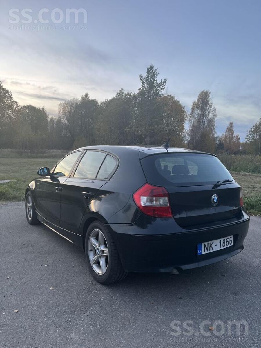 Black BMW 118 2005 in Limbazi, with an engine capacity of 2.00 L and mileage of 350 thousand km for 1700 €, photo 3 on AUTOMOTO.COM.LV