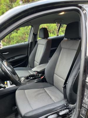 Black BMW 118 2005 in Limbazi, with an engine capacity of 2.00 L and mileage of 350 thousand km for 1700 €, photo 11 on AUTOMOTO.COM.LV