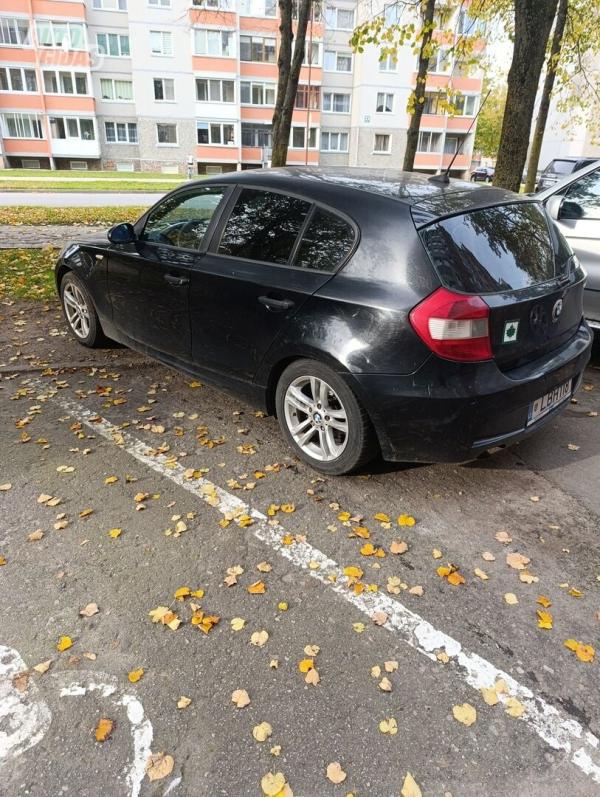 Melns BMW 118 2005 Šauļi, ar dzinēja tilpumu 2.00 L un nobraukumu 431 tūkst. km par 1250 €, foto 1 vietnē AUTOMOTO.COM.LV