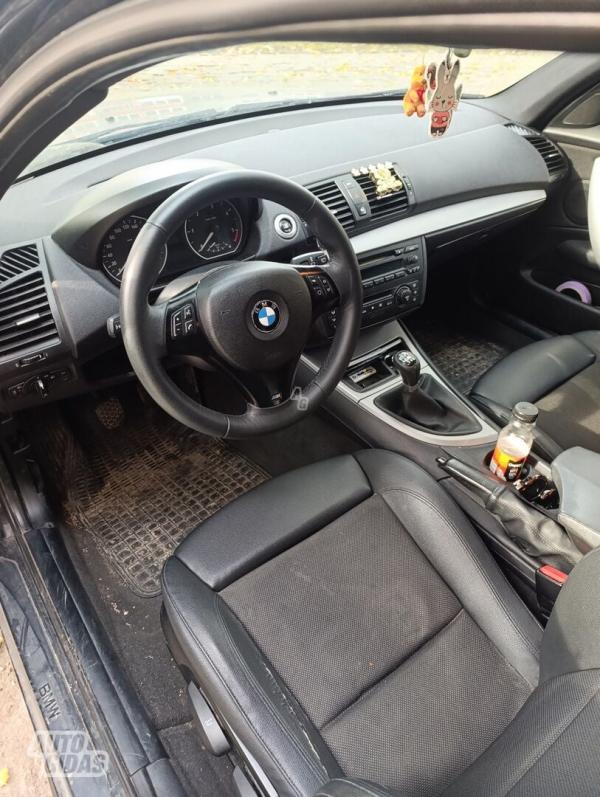 Melns BMW 118 2005 Šauļi, ar dzinēja tilpumu 2.00 L un nobraukumu 431 tūkst. km par 1250 €, foto 6 vietnē AUTOMOTO.COM.LV