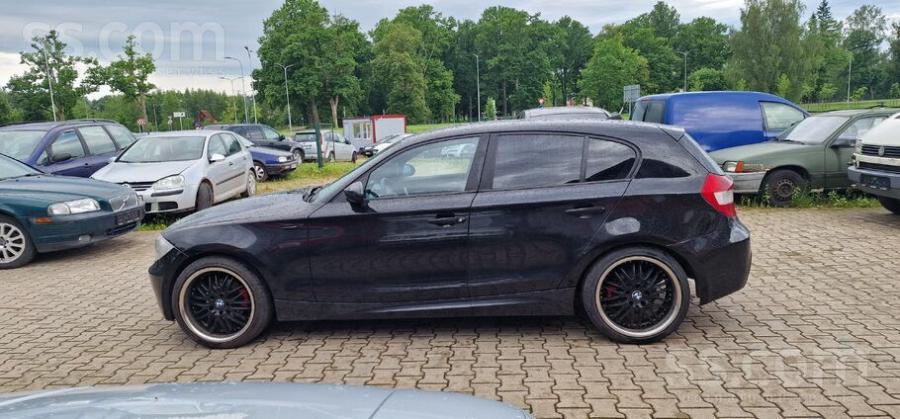 Melns BMW 118 2006 Valmiera, ar dzinēja tilpumu 2.00 L un nobraukumu 293 tūkst. km par 3800 €, foto 5 vietnē AUTOMOTO.COM.LV