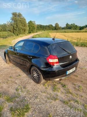 Melns BMW 118 2006 Liepāja, ar dzinēja tilpumu 2.00 L un nobraukumu 303 tūkst. km par 2800 €, foto 10 vietnē AUTOMOTO.COM.LV