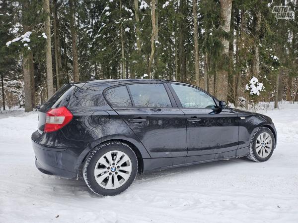 Melns BMW 118 2006 Klaipėda, ar dzinēja tilpumu 2.00 L un nobraukumu 294 tūkst. km par 2450 €, foto 8 vietnē AUTOMOTO.COM.LV