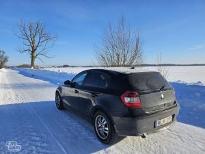Black BMW 118 2006 in Klaipeda, with an engine capacity of 2.00 L and mileage of 339 thousand km for 1700 €, photo 5 on AUTOMOTO.COM.LV