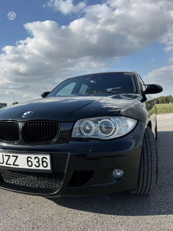 Melns BMW 118 2006 Kauņa, ar dzinēja tilpumu 2.00 L un nobraukumu 260 tūkst. km par 3350 €, foto 1 vietnē AUTOMOTO.COM.LV