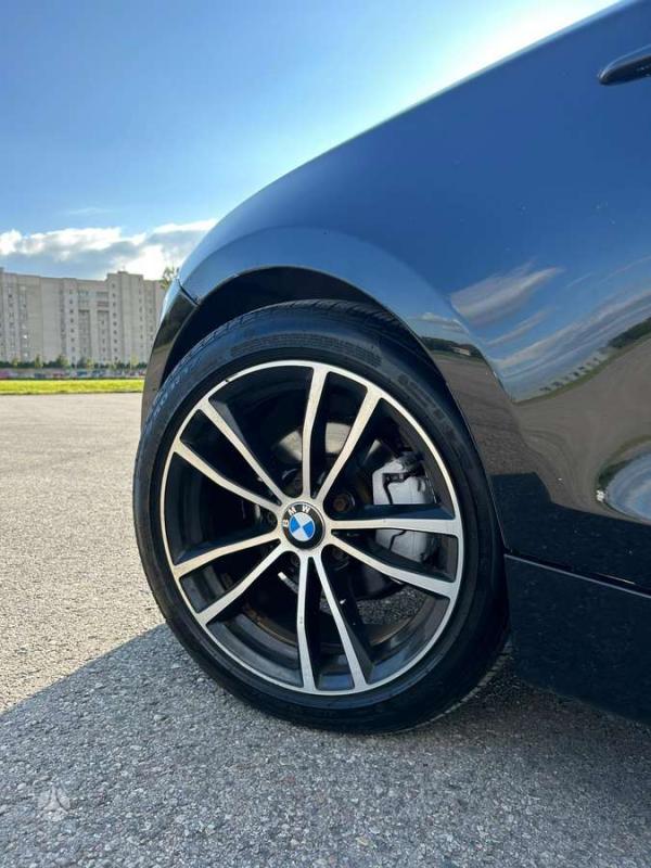 Melns BMW 118 2006 Kauņa, ar dzinēja tilpumu 2.00 L un nobraukumu 260 tūkst. km par 3350 €, foto 5 vietnē AUTOMOTO.COM.LV