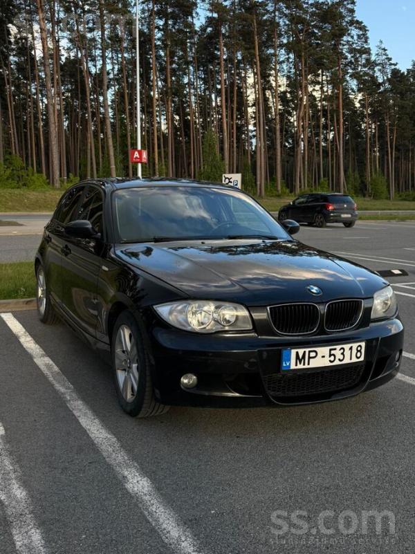 Melns BMW 118 2006 Rīga, ar dzinēja tilpumu 2.00 L un nobraukumu 332 tūkst. km par 3000 €, foto 1 vietnē AUTOMOTO.COM.LV