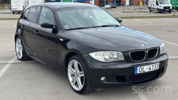Black BMW 118 2006 in Riga, with an engine capacity of 2.00 L and mileage of 311 thousand km for 2450 €, photo 2 on AUTOMOTO.COM.LV