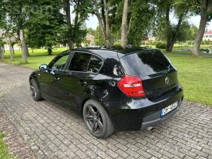 Melns BMW 118 2006 Daugavpils, ar dzinēja tilpumu 2.00 L un nobraukumu 272 tūkst. km par 3450 €, foto 6 vietnē AUTOMOTO.COM.LV