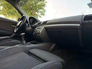 Melns BMW 118 2006 Rīga, ar dzinēja tilpumu 2.00 L un nobraukumu 305 tūkst. km par 2290 €, foto 7 vietnē AUTOMOTO.COM.LV