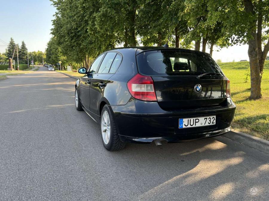 Melns BMW 118 2006 Kėdainiai, ar dzinēja tilpumu 2.00 L un nobraukumu 384 tūkst. km par 1600 €, foto 5 vietnē AUTOMOTO.COM.LV