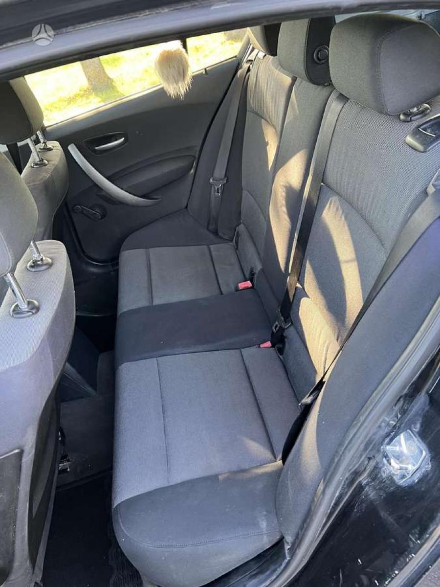 Melns BMW 118 2006 Kėdainiai, ar dzinēja tilpumu 2.00 L un nobraukumu 384 tūkst. km par 1600 €, foto 8 vietnē AUTOMOTO.COM.LV