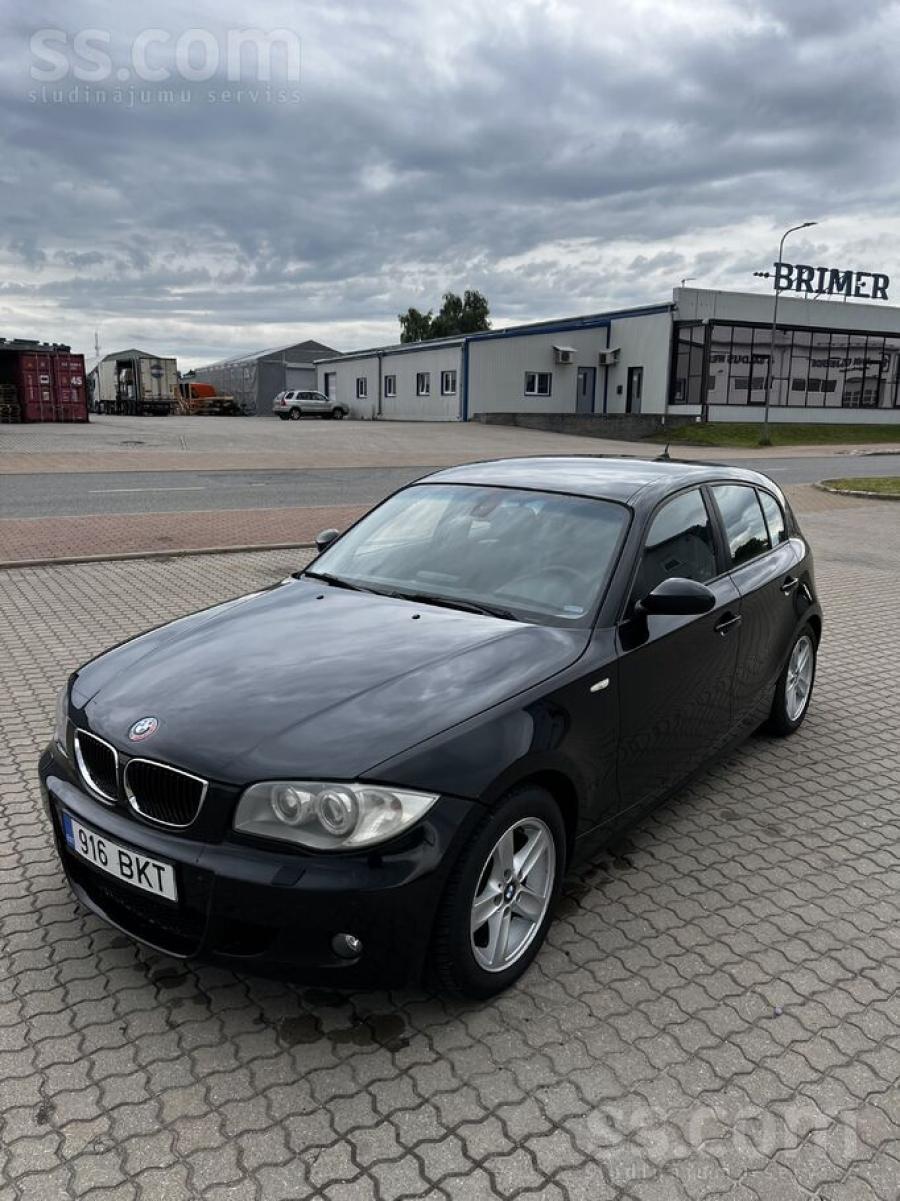 Melns BMW 118 2006 Saldus, ar dzinēja tilpumu 1.80 L un nobraukumu 250 tūkst. km par 2955 €, foto 3 vietnē AUTOMOTO.COM.LV