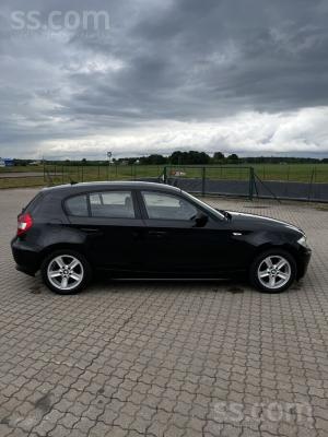 Melns BMW 118 2006 Saldus, ar dzinēja tilpumu 1.80 L un nobraukumu 250 tūkst. km par 2955 €, foto 5 vietnē AUTOMOTO.COM.LV