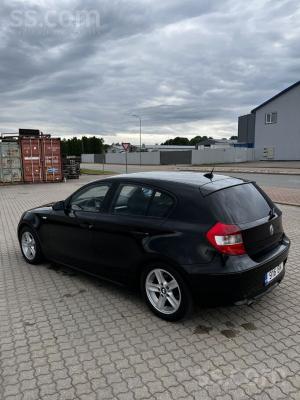 Melns BMW 118 2006 Saldus, ar dzinēja tilpumu 1.80 L un nobraukumu 250 tūkst. km par 2955 €, foto 8 vietnē AUTOMOTO.COM.LV