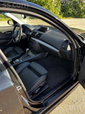 Melns BMW 118 2006 Saldus, ar dzinēja tilpumu 1.80 L un nobraukumu 250 tūkst. km par 2955 €, foto 18 vietnē AUTOMOTO.COM.LV