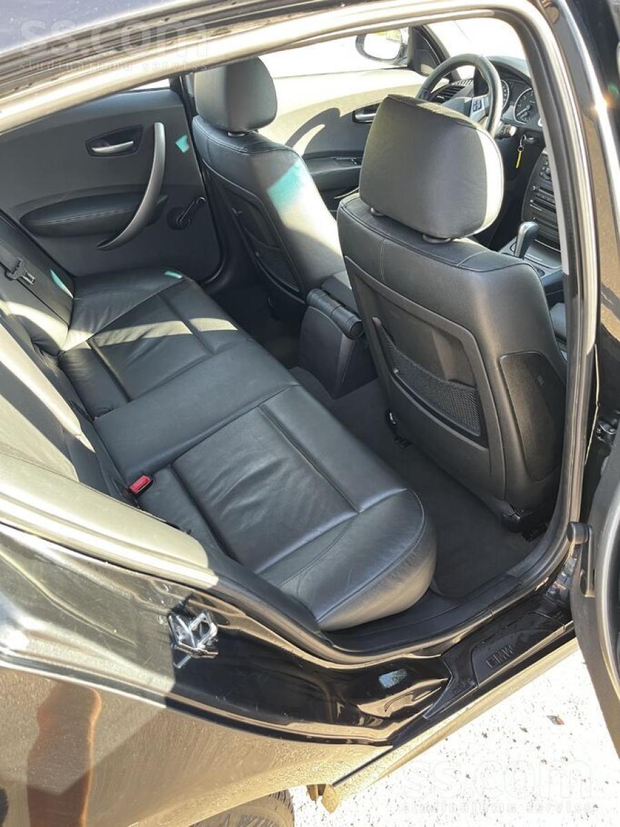 Melns BMW 118 2006 Saldus, ar dzinēja tilpumu 1.80 L un nobraukumu 250 tūkst. km par 2955 €, foto 19 vietnē AUTOMOTO.COM.LV