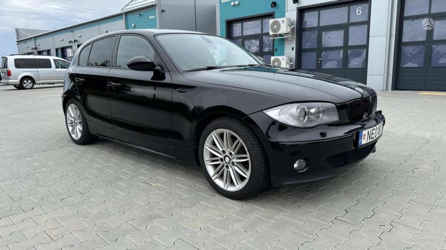 Black BMW 118 2006 in Klaipeda, with an engine capacity of 2.00 L and mileage of 206 thousand km for 2950 €, photo 4 on AUTOMOTO.COM.LV