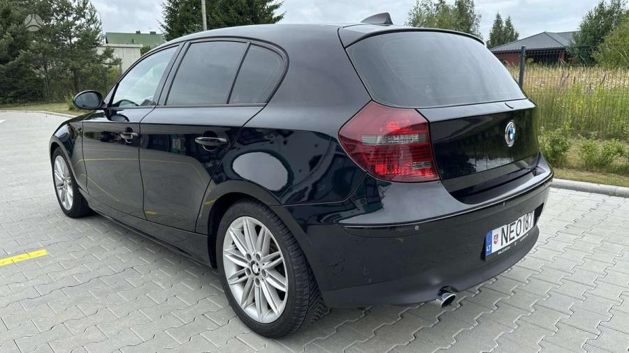 Black BMW 118 2006 in Klaipeda, with an engine capacity of 2.00 L and mileage of 206 thousand km for 2950 €, photo 7 on AUTOMOTO.COM.LV