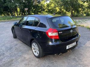 Black BMW 118 2006 in Vilnius, with an engine capacity of 2.00 L and mileage of 370 thousand km for 2500 €, photo 4 on AUTOMOTO.COM.LV