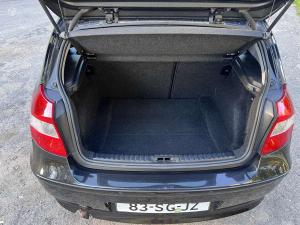 Black BMW 118 2006 in Vilnius, with an engine capacity of 2.00 L and mileage of 370 thousand km for 2500 €, photo 9 on AUTOMOTO.COM.LV