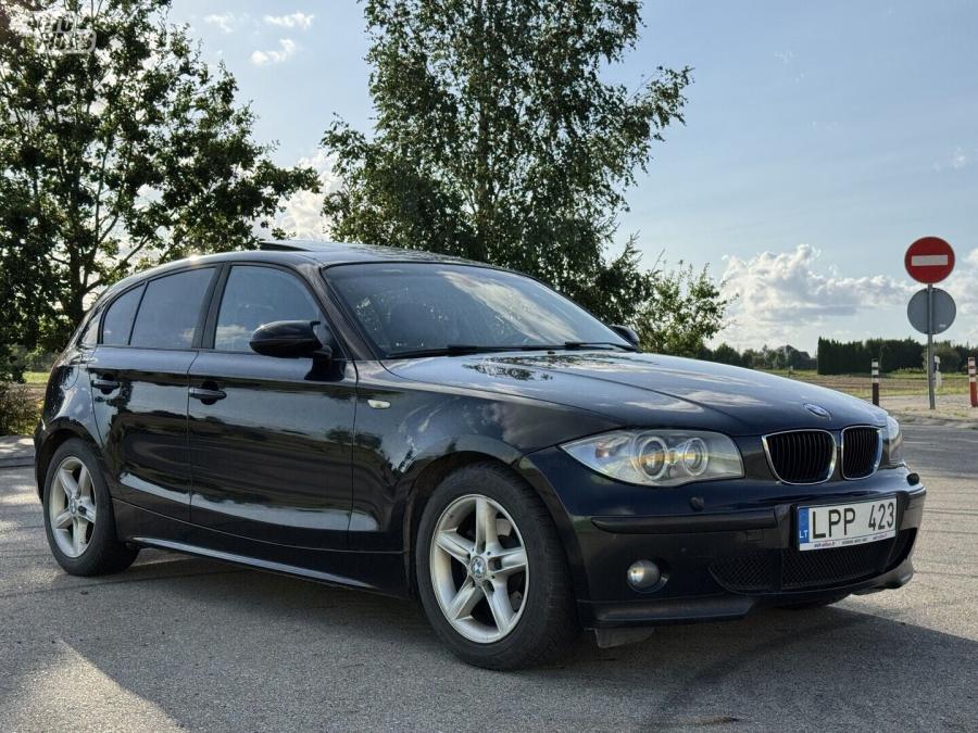 Melns BMW 118 2006 Kauņa, ar dzinēja tilpumu 2.00 L un nobraukumu 308 tūkst. km par 2200 €, foto 5 vietnē AUTOMOTO.COM.LV